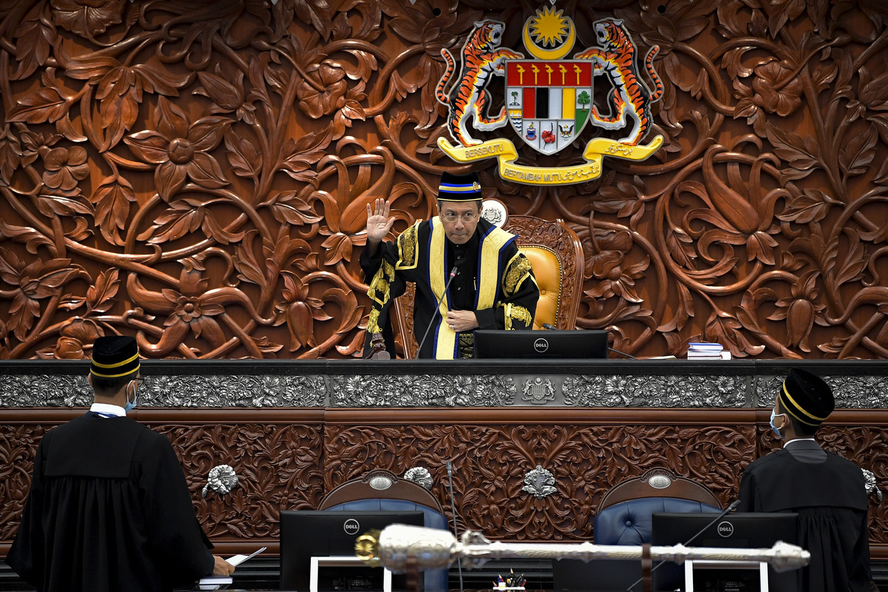 Azhar Harun dipilih Yang Dipertua Dewan Rakyat - UTUSAN SARAWAK