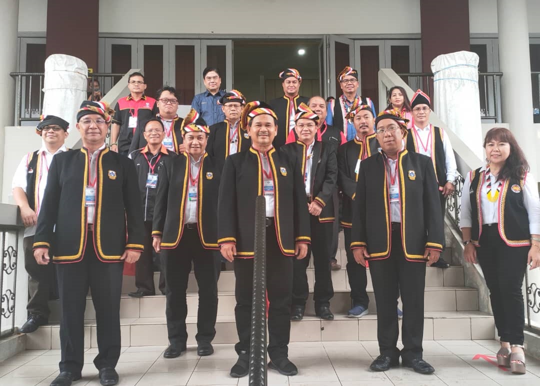 Ik Pahon dilantik semula Presiden DBNA - UTUSAN SARAWAK