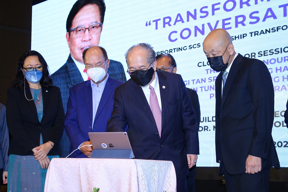 Perkhidmatan awam Sarawak penting bagi capai PCDS 2030 - UTUSAN SARAWAK