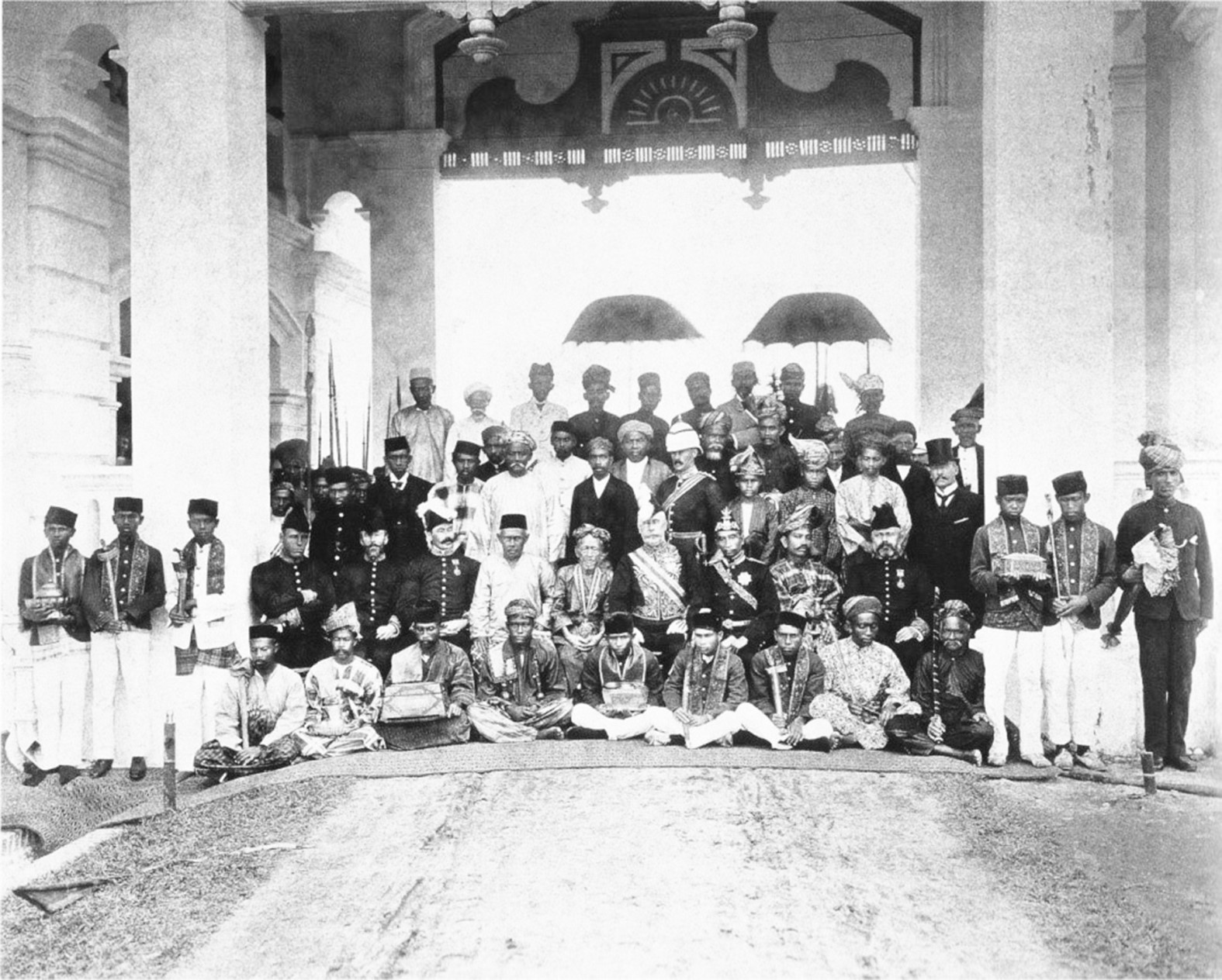 Persidangan Majlis Raja-Raja di Sarawak - UTUSAN SARAWAK